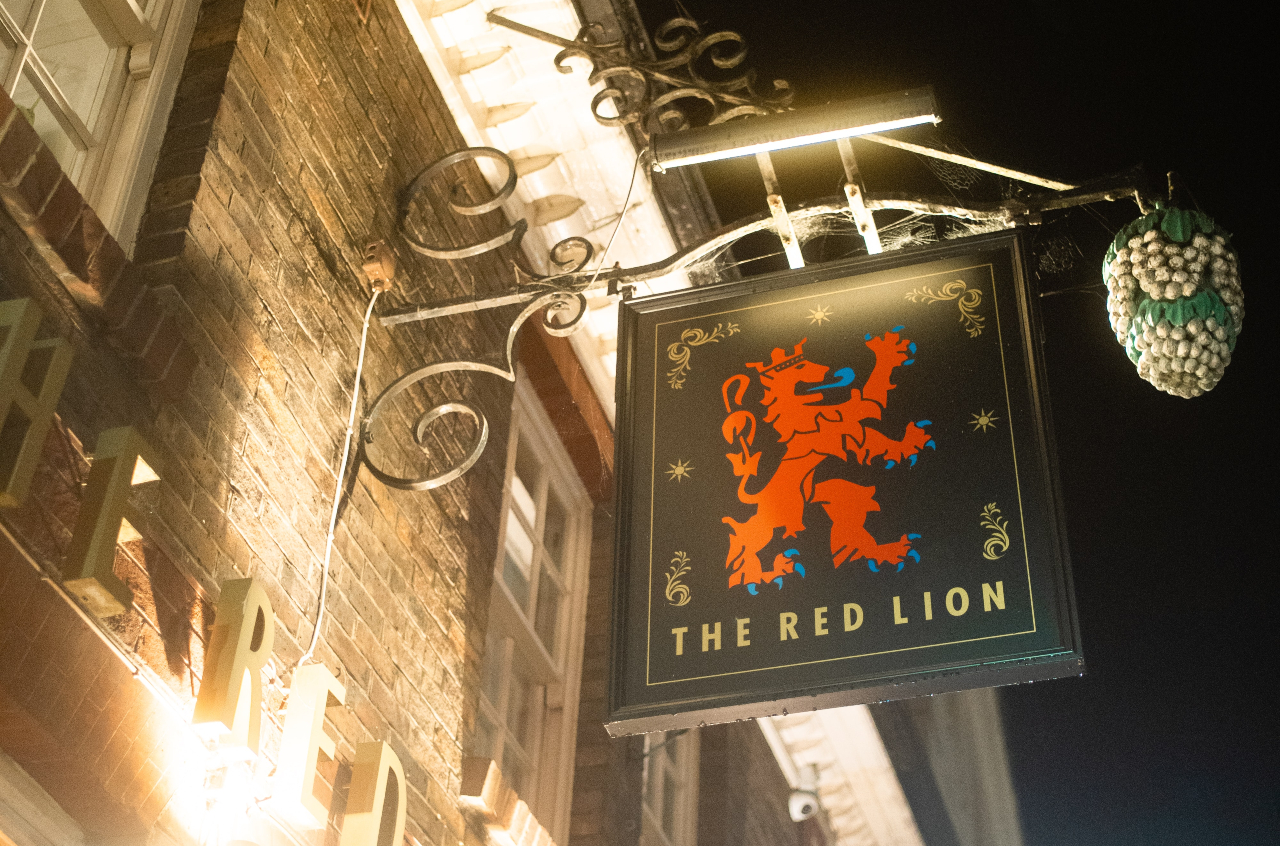 London is home to some of the most haunted pubs in the UK - London TV